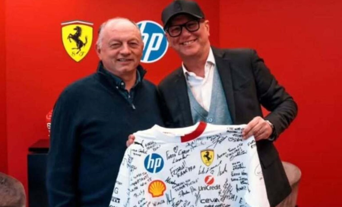 Il cuore della Ferrari per Vanzini: una maglia che vale un abbraccio